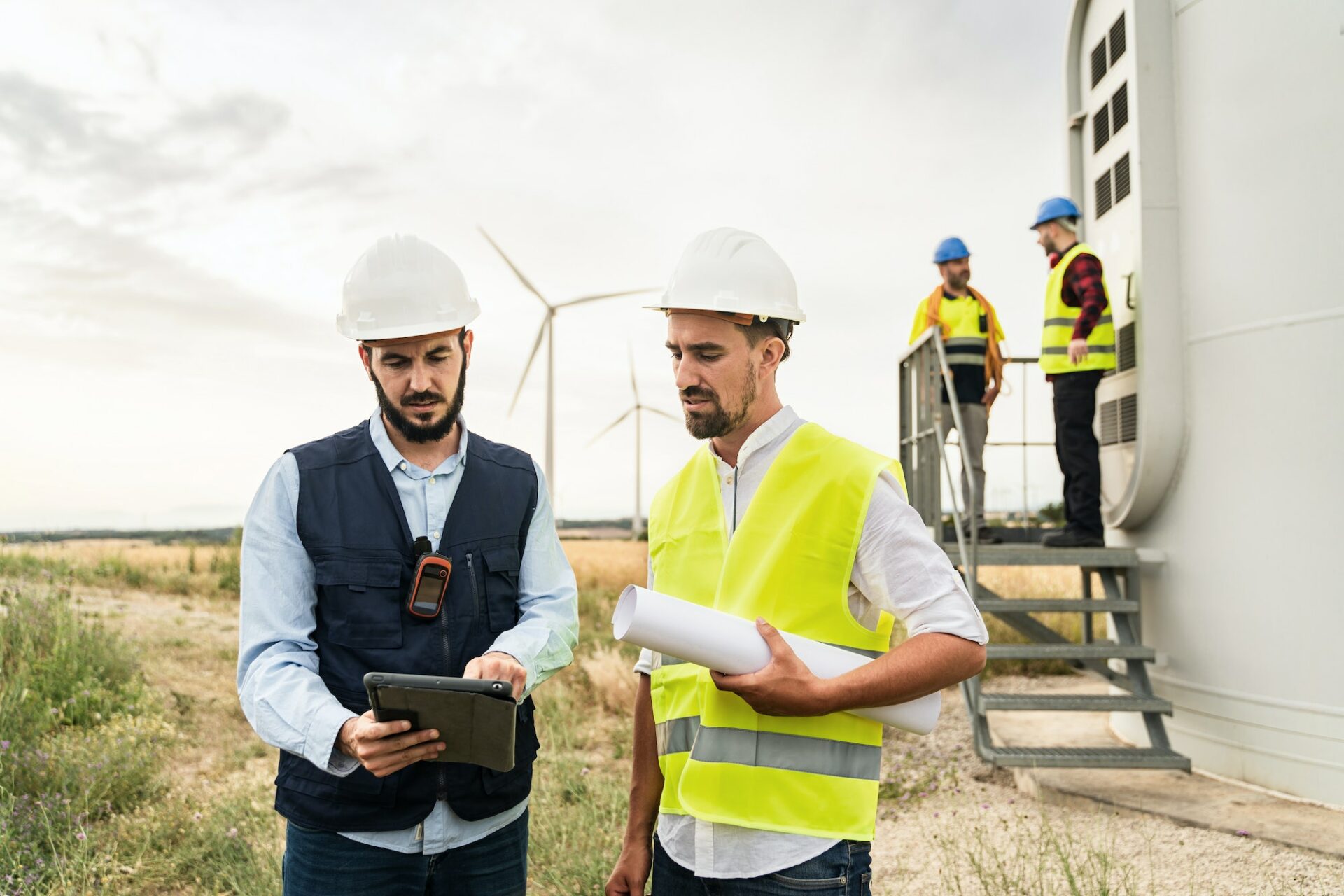 Renewable Energy Technicians in India: 7 Emerging Career Paths to Build ...