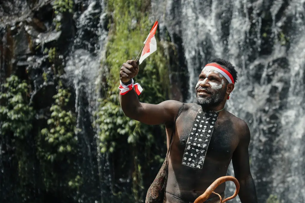 10 Most Interesting Tribes Around The Globe - Writtygritty