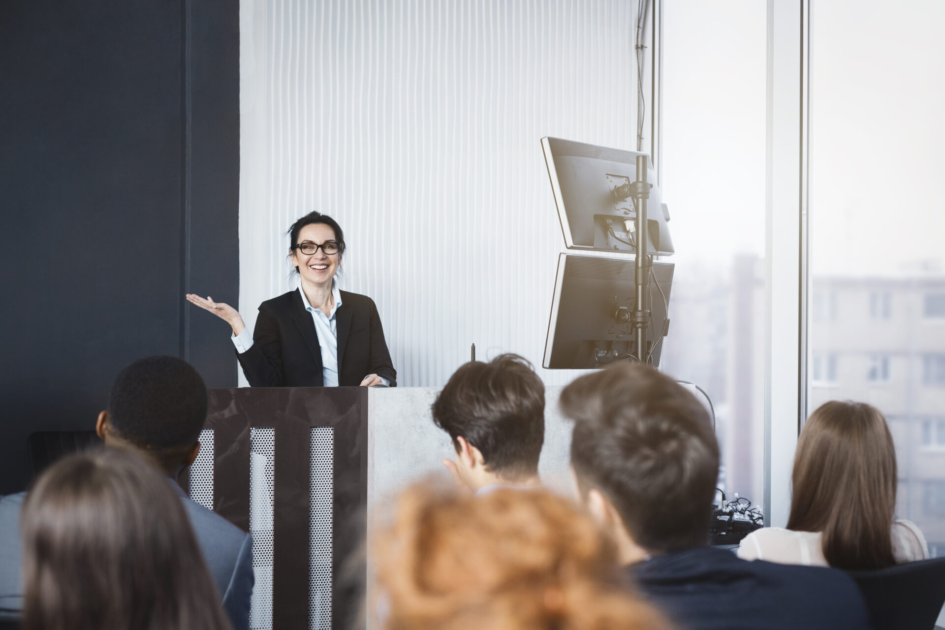 Mastering The Art Of Public Speaking: Speech Tips And Examples For ...